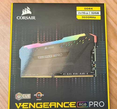 Corsair Vengeance RGB Pro 32 Гб CMW32GX4M2Z3600C18