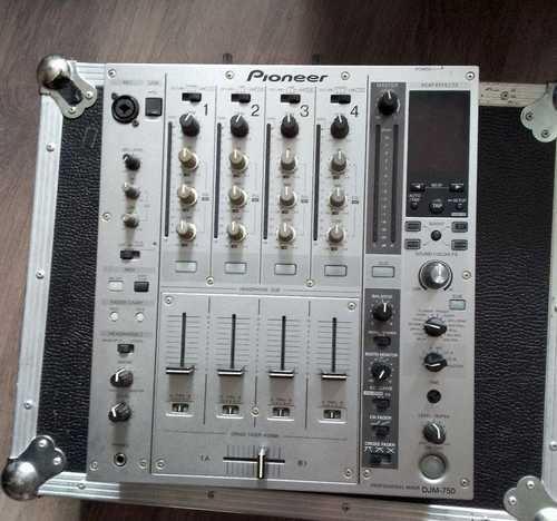 Pioneer djm 750
