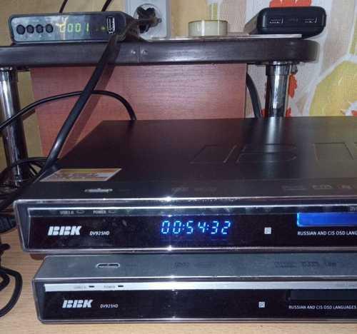 Dvd плеер BBK DV925HD c USB