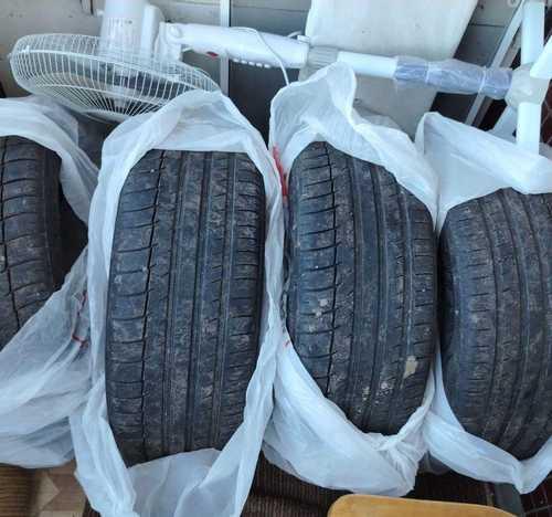 Triangle Sportex TSH11 245/45 R19 102