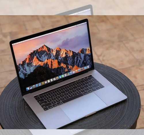 Apple macbook pro 15 2017