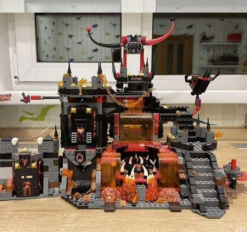 Lego Nexo knights 70323