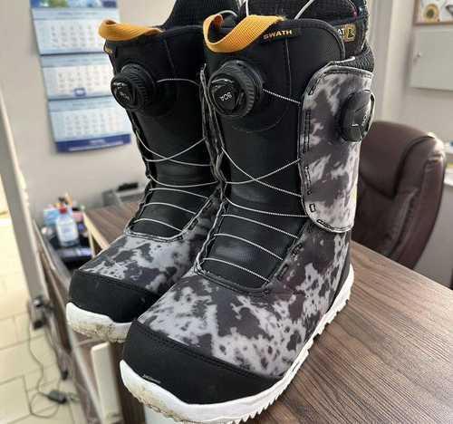 Сноубордические ботинки Burton Swath BOA 9 US