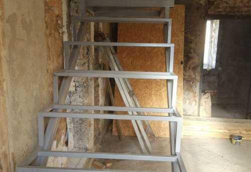 Металлокаркас лестницы из уголка в частный дом