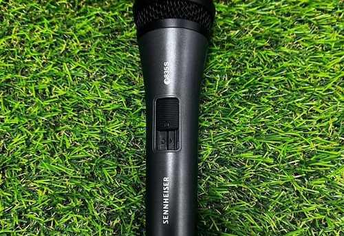 Динамический микрофон Sennheiser