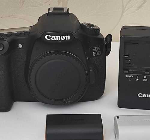 Зеркальный фотоаппарат Canon EOS 60D Body