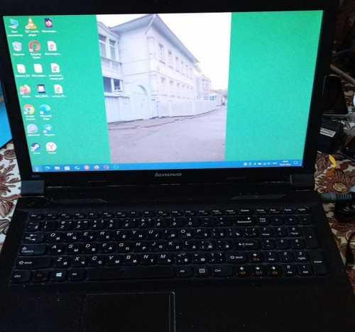 Lenovo b590