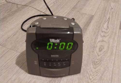 Радио-часы с будильником Vitek