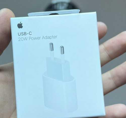 Зарядка на iPhone оригинальная 20W