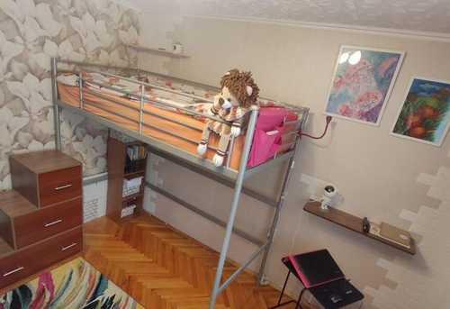 Кровать чердак IKEA с матрасом и комод