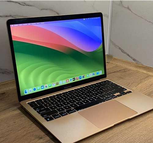 Macbook air 13 2020 M1 8/256gb