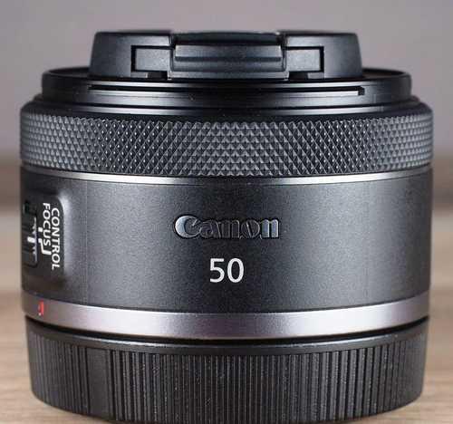 Canon RF 50mm f/1.8 STM