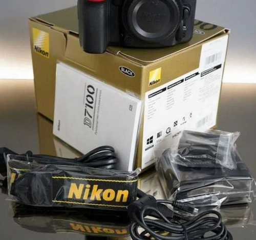 Nikon D7100 body новый