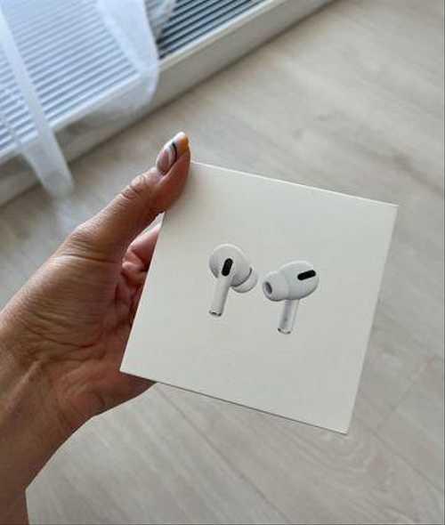 Коробка от AirPods Pro