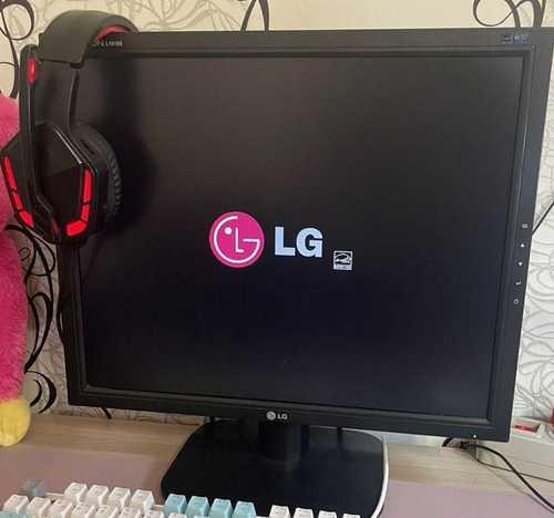 Монитор LG flatron L1918S