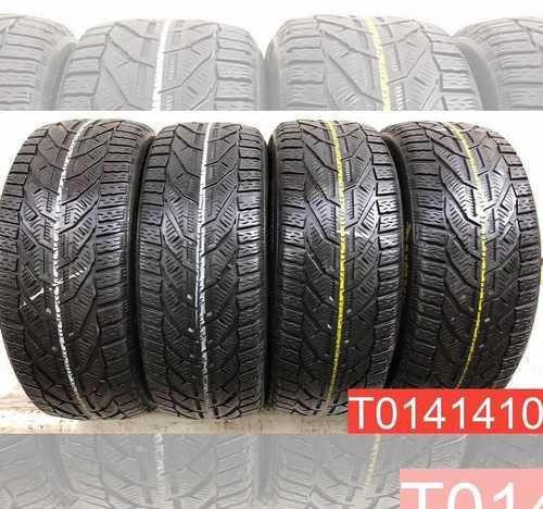 Kormoran Snow 215/50 R17 95V