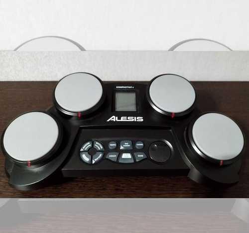 Барабанная установка Alesis Compact Kit 4