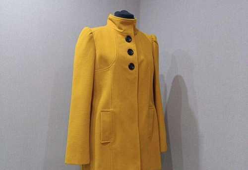 Женское пальто Florence & Fred 46р, желтое, Англия
