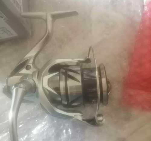 Катушка shimano stradic 23 2500 s