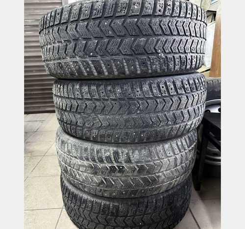 Vredestein ArcTrac 205/60 R16