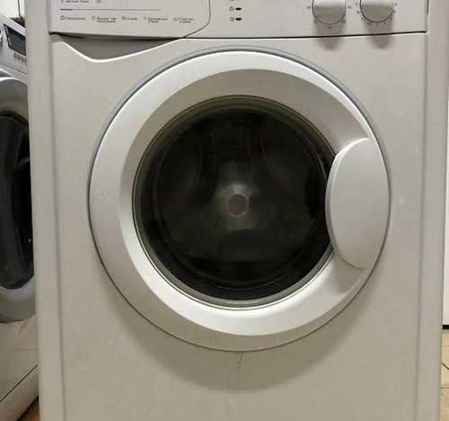 Indesit Wiun 104 (4 кг, глубина 33 см)