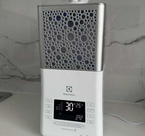 Увлажнитель воздуха electrolux ehu 3815d