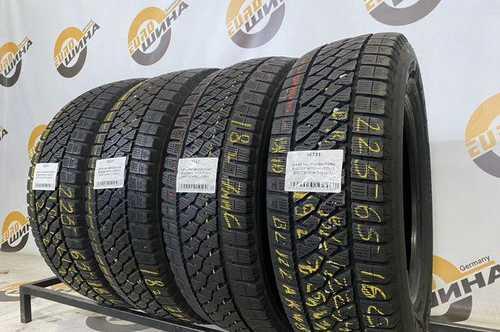 Bridgestone Blizzak W810 225/65 R16C