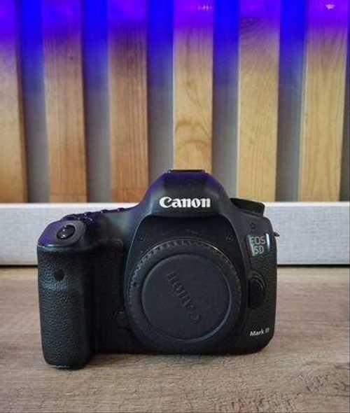 Зеркальный фотоаппарат Canon 5d mark 3