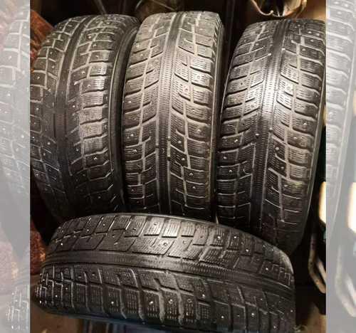 Kumho I'Zen KW22 235/65 R17