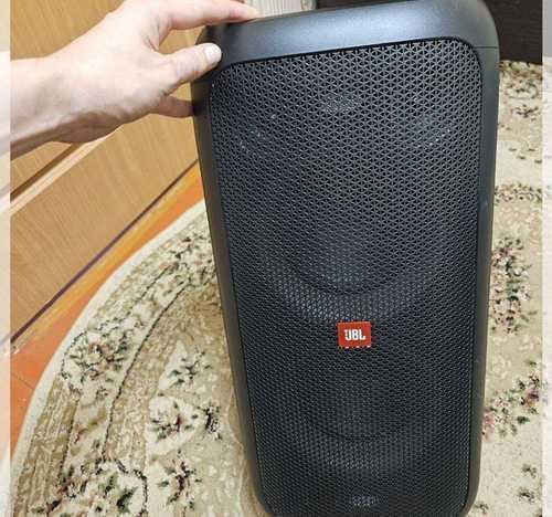 Акустические колонки jbl