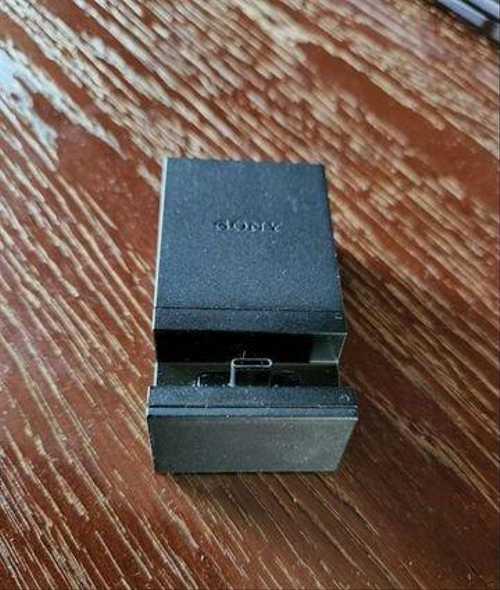 Док станция Sony DK60