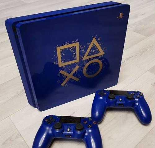 PS4 Slim Days of Play Limited Edition / MK 10