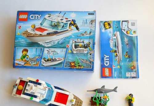 Игрушечная яхта лего сити 60221 Lego City