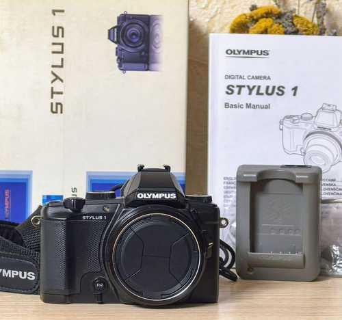 Olympus Stylus 1 (1s) like new