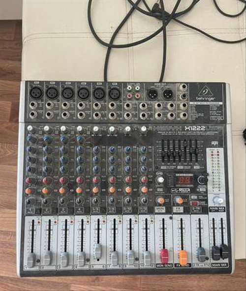 Behringer xenyx x1222usb