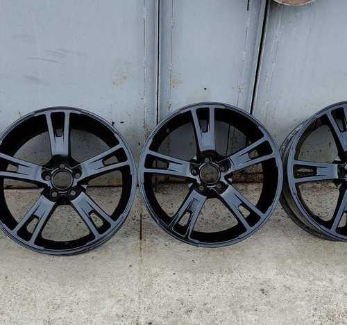 Итальянские литые диски R17 5x100