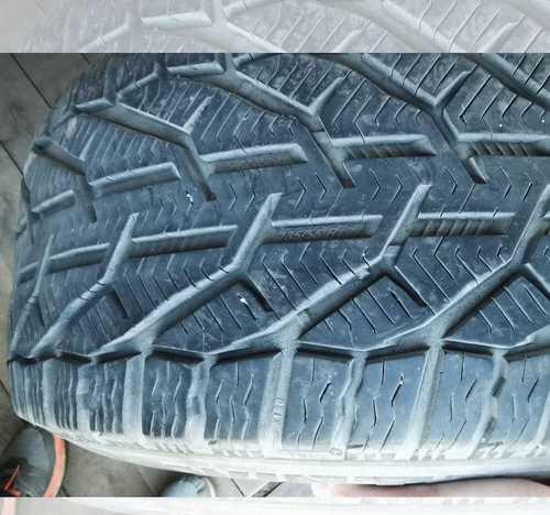 Tigar Winter 235/55 R17 103V