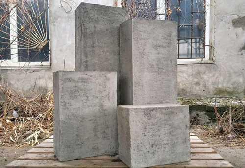 Стол из бетона. Пьедесталы