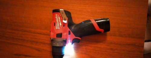 Шуруповерт milwaukee m12 fuel