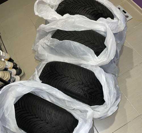 Bfgoodrich G-Force Winter 2 215/55 R16 97H