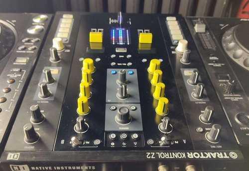 Native instruments traktor Z2