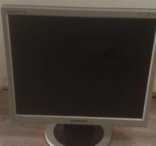 Монитор Samsung syncmaster 710n