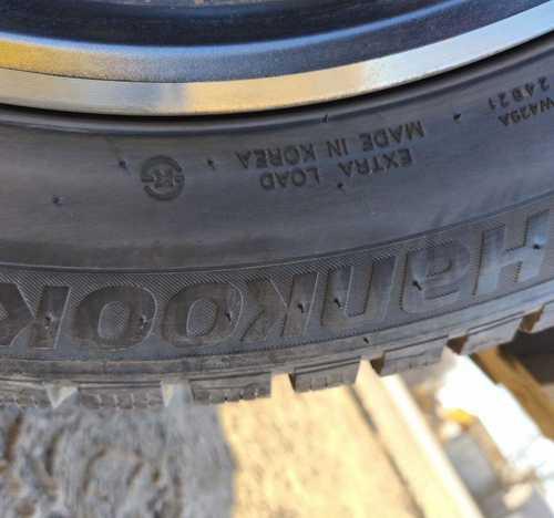 Hankook Winter I'Pike 225/55 R19