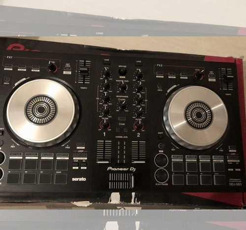 Dj контролер Pioneer DDJ-SB3