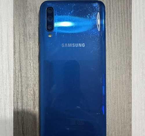 Samsung Galaxy A50, 4/64 ГБ