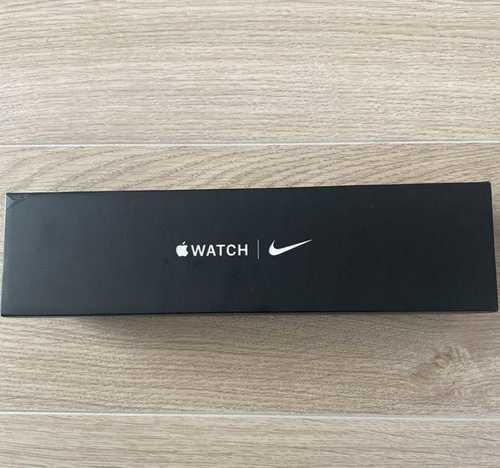 Часы Apple Watch Series 6 44 mm