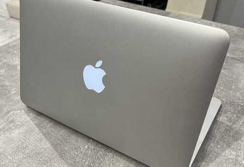 MacBook Air (11 дюйм)