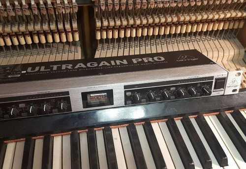 Behringer mic2200 ламповый усилитель