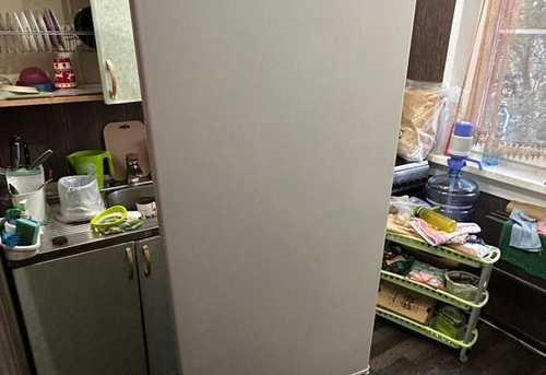 Холодильник Бирюса soft line