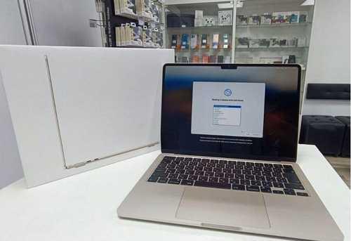Ноутбук Apple MacBook Air 13 (M2, 2022) 8 гб, 256